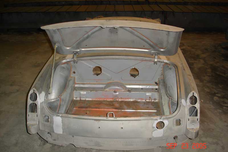 Seams at rear 'tween boot and bumper. : MGB & GT Forum : The MG Experience